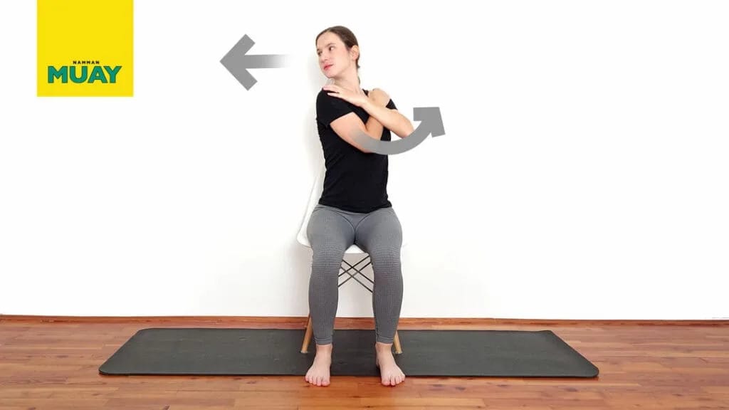 Rotación cervical con rotación torácica contralateral